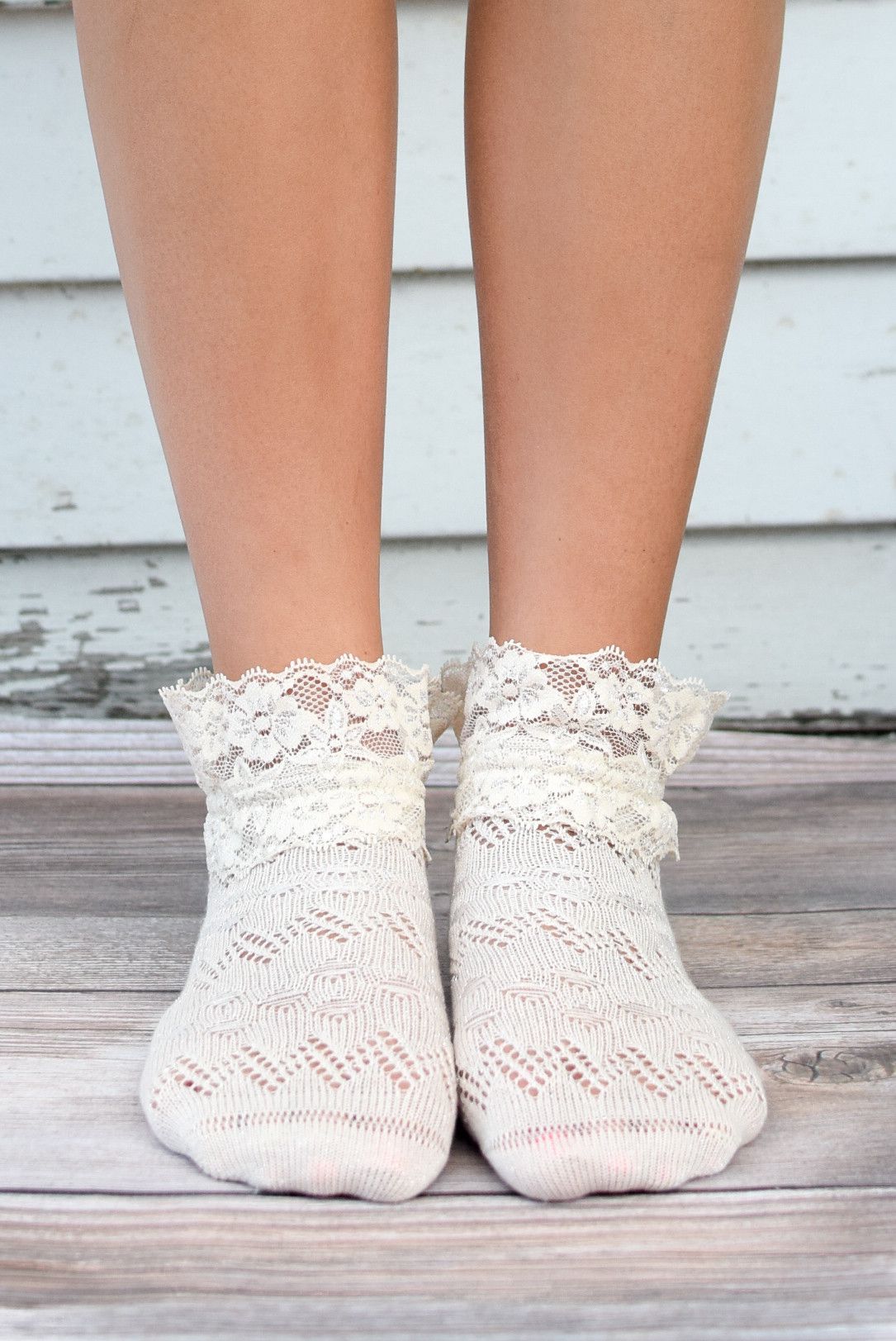 Ivory Lace Ankle Socks