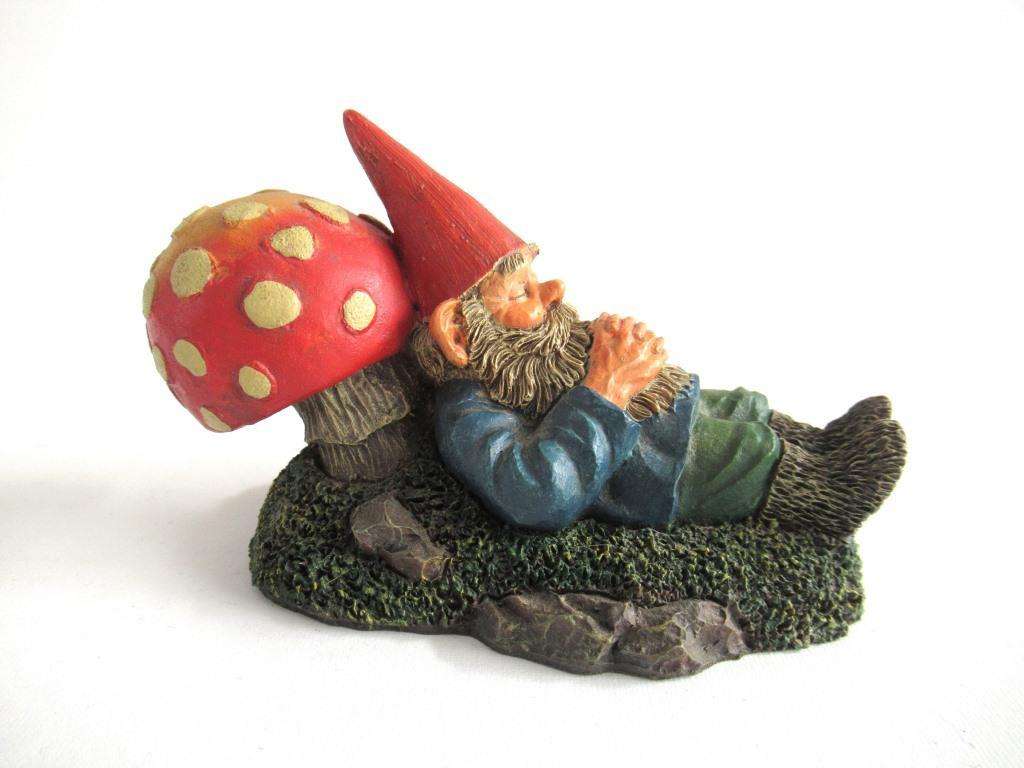 Gnome Sleeping Against A Mushroom Rien Poortvliet Sleeping Gnome Figu