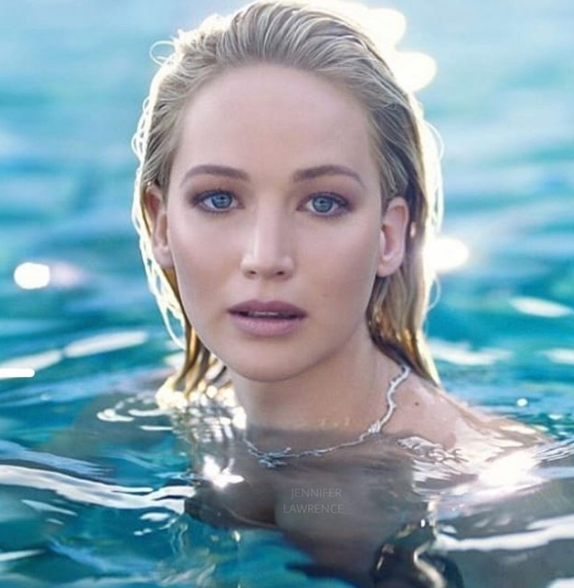 Jennifer Lawrence Bikini Pictures And Her Something You Want To Know