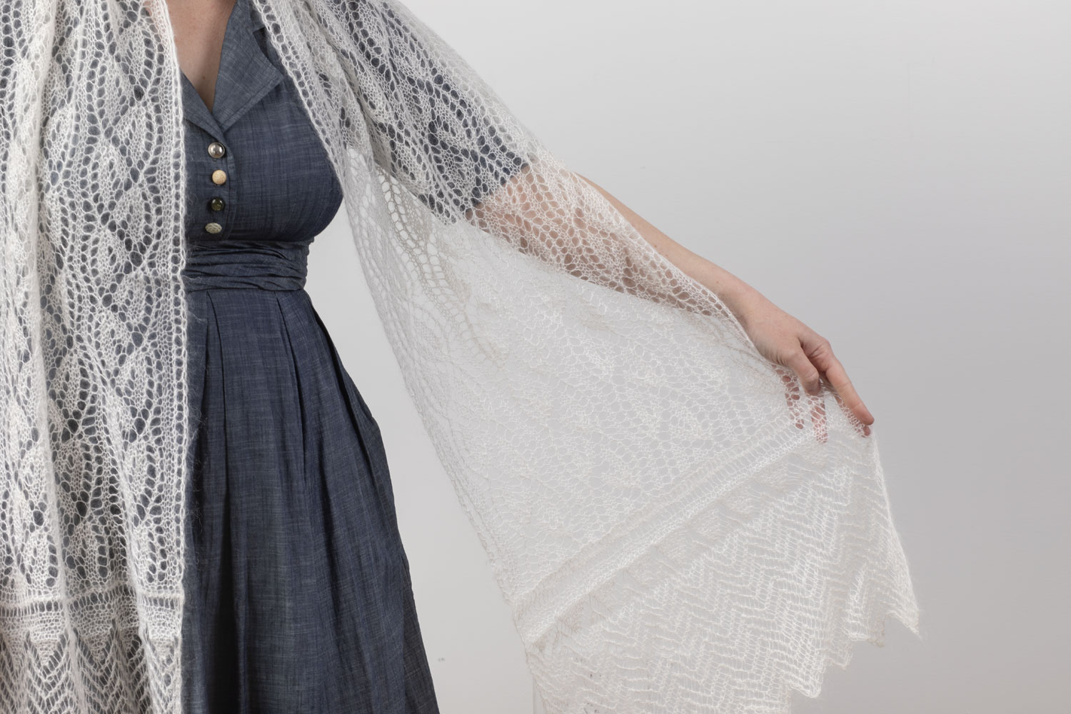 Frost Flower Lace Stole Knitting Patterns And Crochet Patterns From