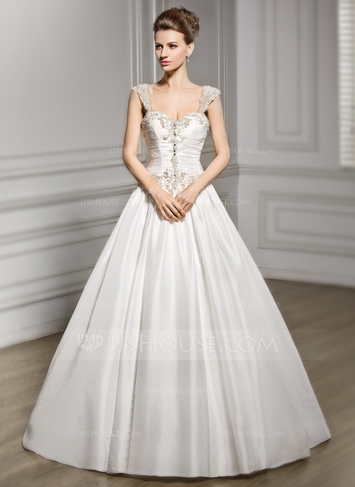 Ball Gown Sweetheart Chapel Train Taffeta Tulle Wedding Dress With