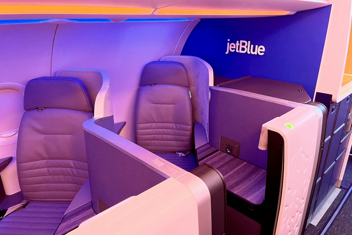 Review Jetblues Brand New Mint Business Class Suite