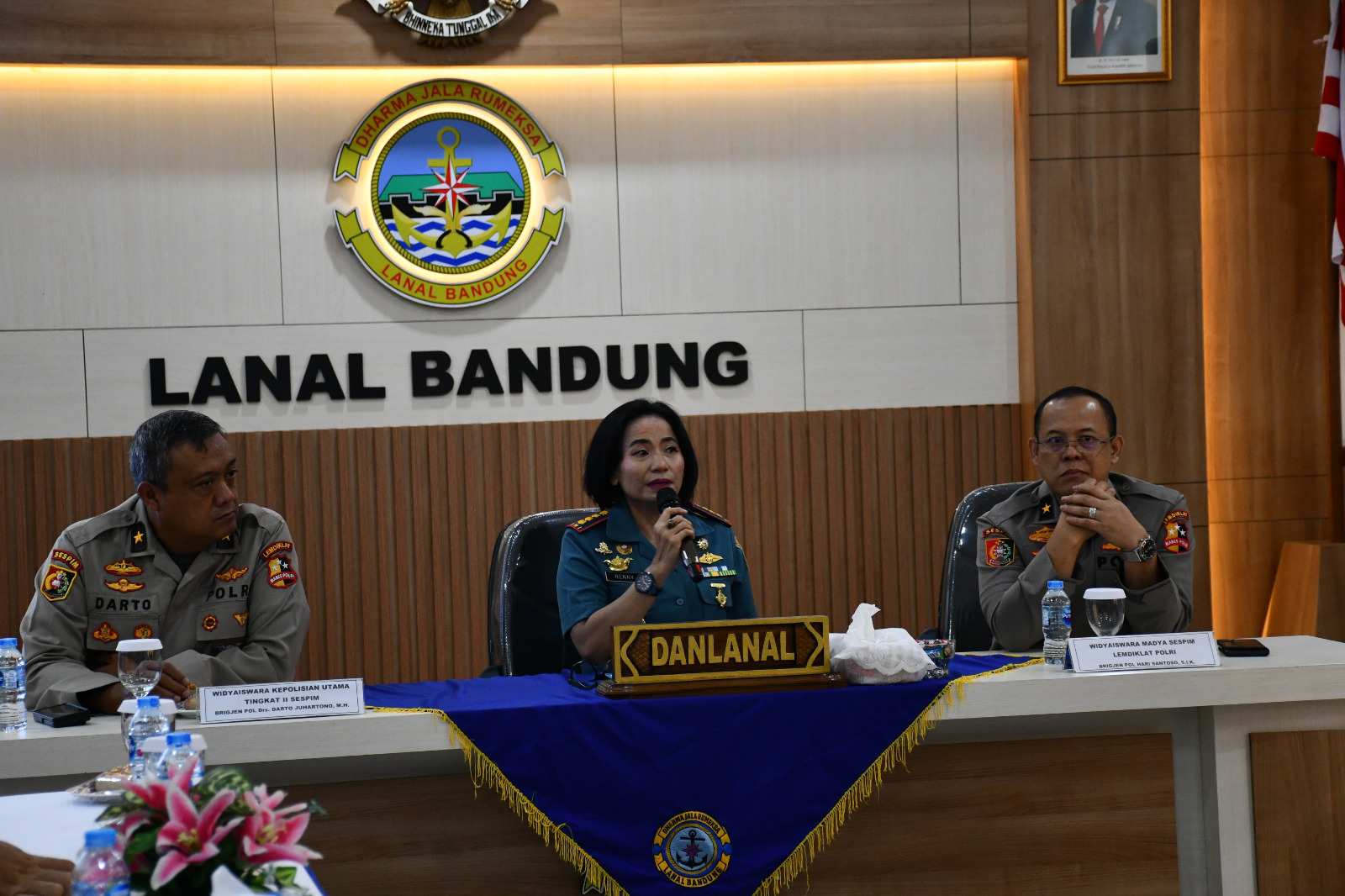 Komandan Lanal Bandung Terima Peserta Didik Sespimti Polri Dikreg Ke 33