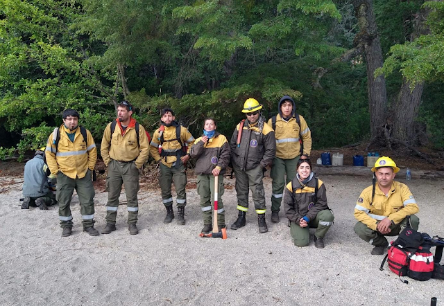 El Splif El Bolsón Combate Incendios En Dos Lugares En Simultáneo