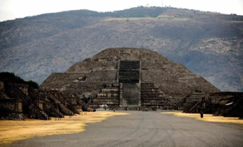 El “camino Al Inframundo” Descubierto Bajo La Pirámide De La Luna En