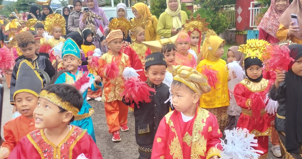 Pawai Budaya Paud Negeri Percontohan Meriah Dan Sukses Dilepas Bunda