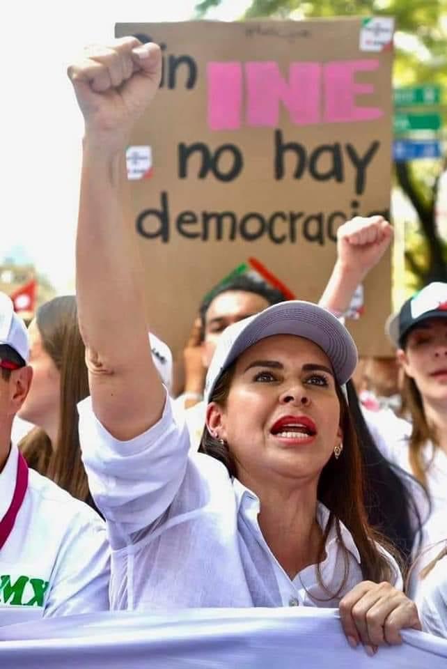 Viggiano Lucha Por La Democracia Diferentes Políticos Conservadores Y