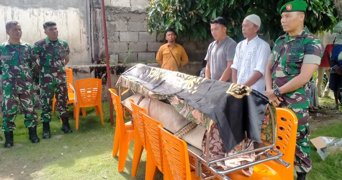 Danramil 03padang Selatan Melayat Serta Ucapkan Belasungkawa Ke Rumah