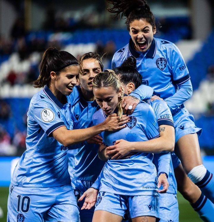 Ángela Sosa Y Gabi Nunes Valen Una Final De La Supercopa Femenina