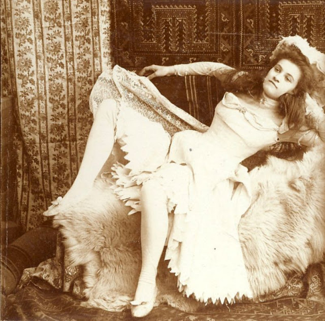 27 Badass Photos Of Naughty Ladies From Edwardian Era ~ Vintage Everyday