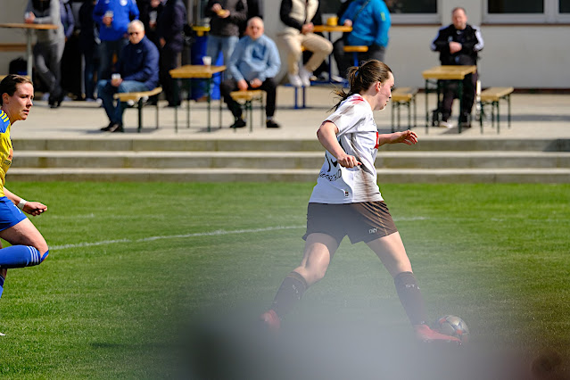 Fußball Frauen 1910 Betrachtungen Von Matthias Von Schramm Der Hahn