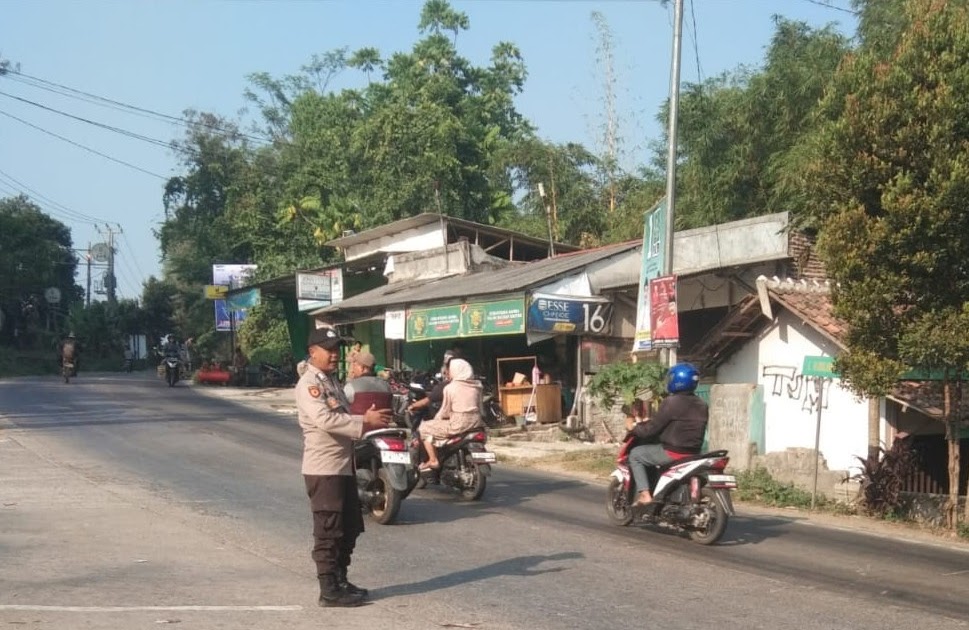 Berikan Pelayanan Terbaik Dengan Strong Point Pagi Hadirnya Anggota