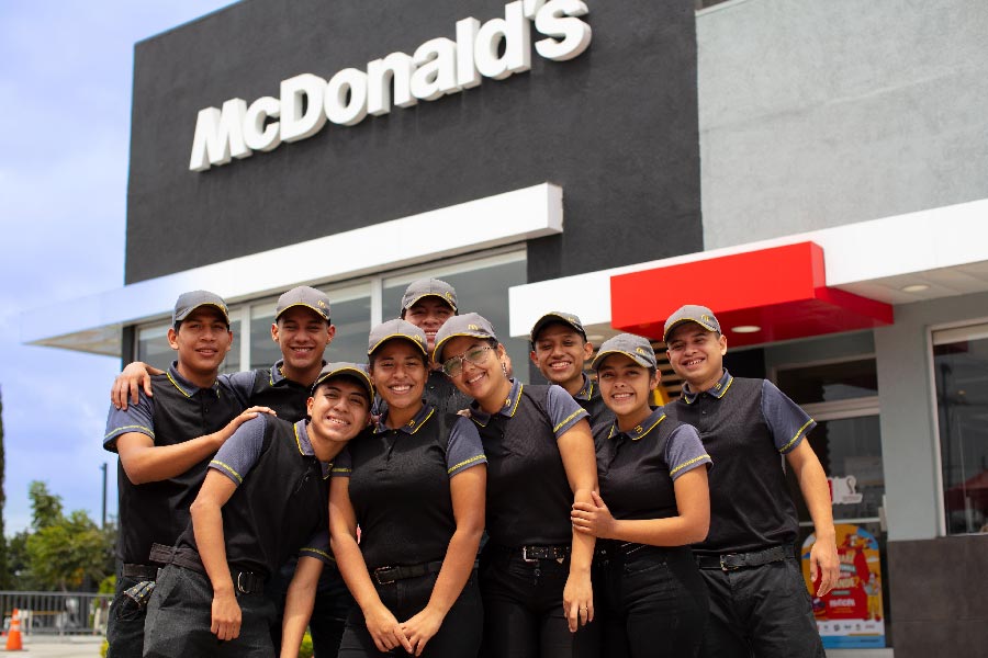 Mcdonalds Lanza Programa De Becas “mi Primer Empleo” En Alianza Con El