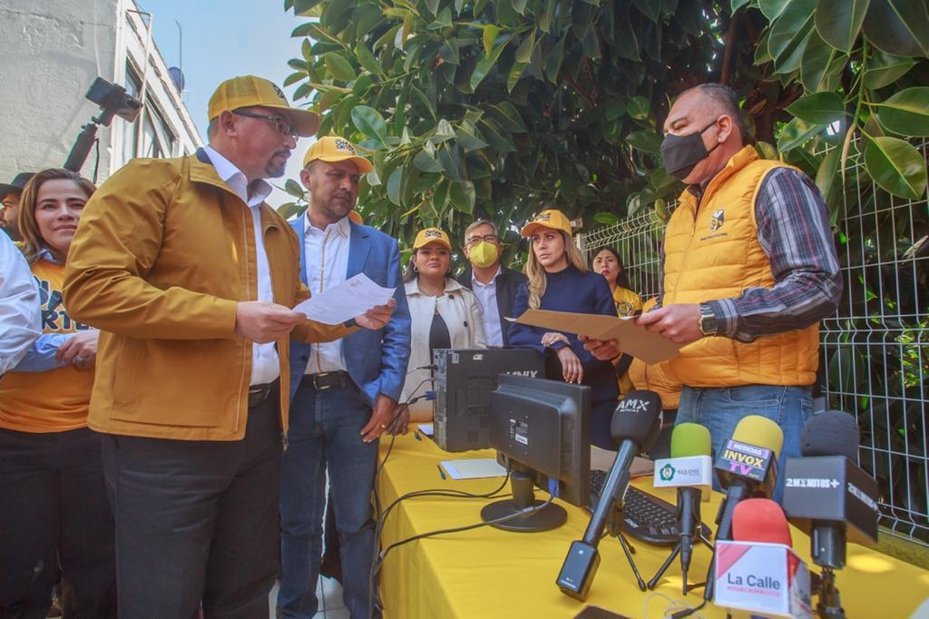 Omar Ortega Álvarez Se Registra Como Precandidato Del Prd A La