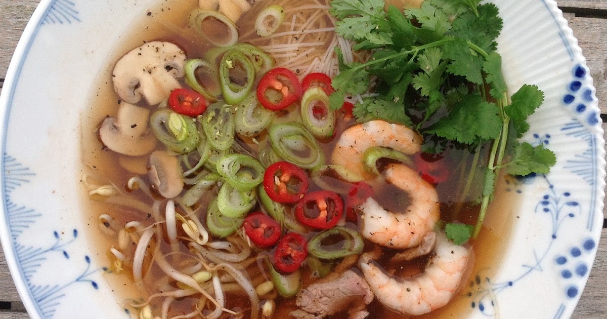 Evas Køkken Pho Vietnamesisk Spicy Suppe Med Masser Af Fyld