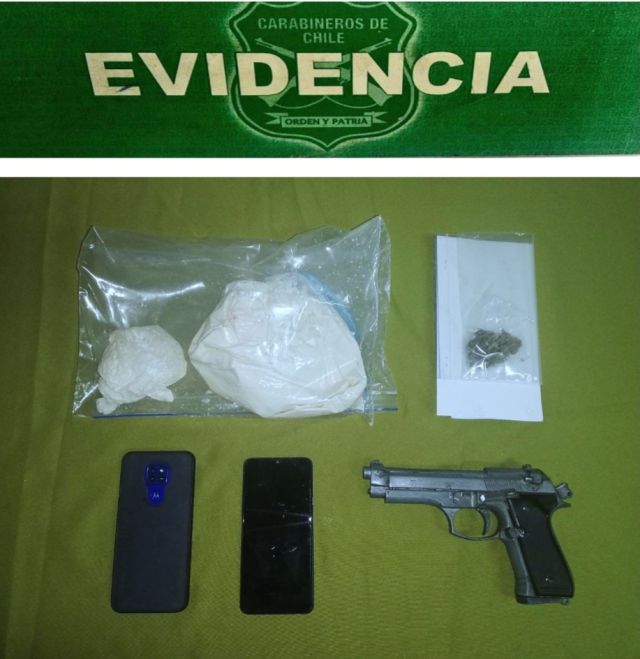 Carabineros Detiene A Dos Sujetos Por Tráfico De Drogas En Alerce Pl