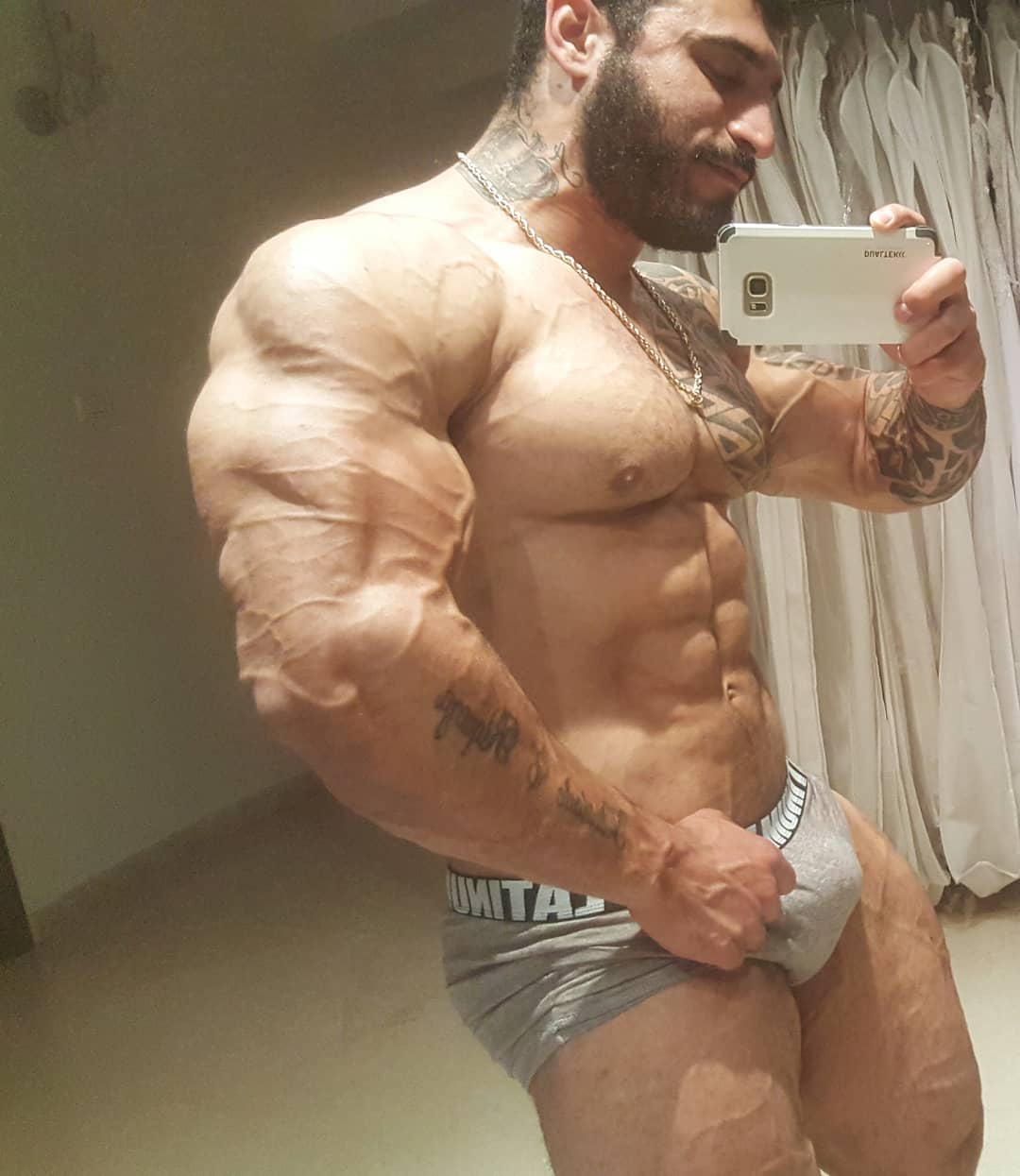 Huge Bodybuilders And Other Big Muscle Men Of The World Page 4 Lpsg