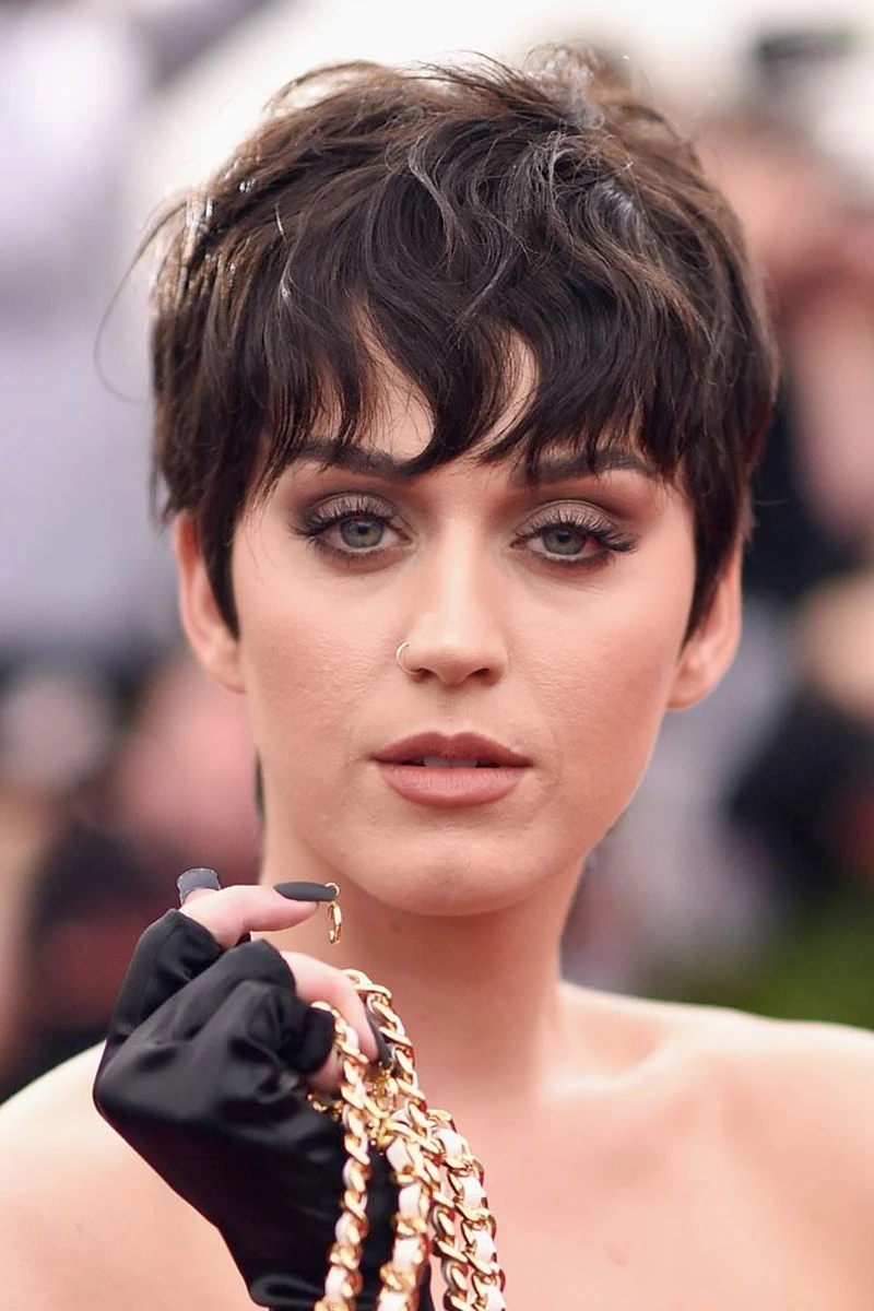 Top 5 Simple And Cool Ways To Style A Pixie Cut For The Prom With