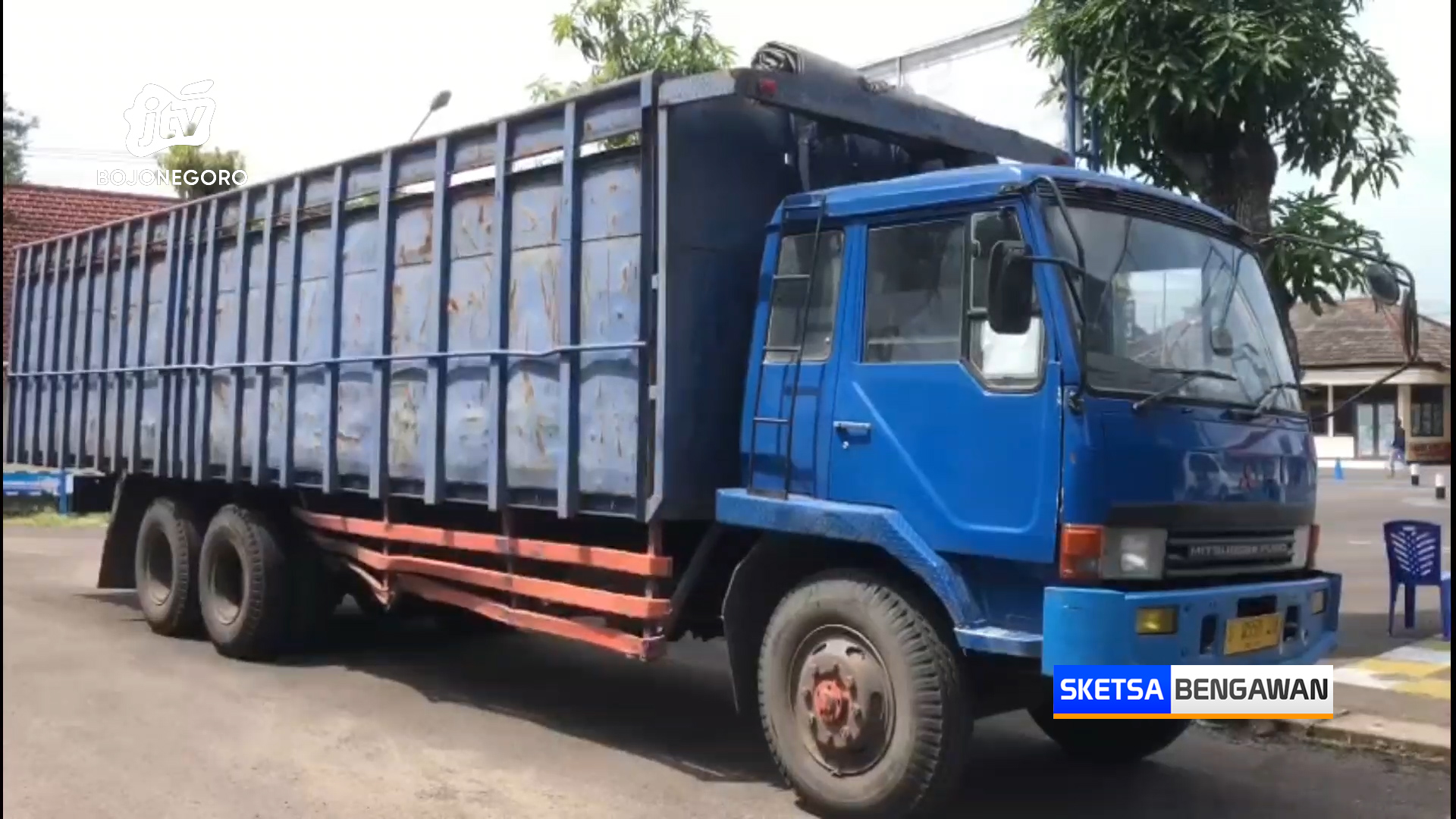 Pemotor Meninggal Usai Tabrak Truk Parkir Di Bojonegoro