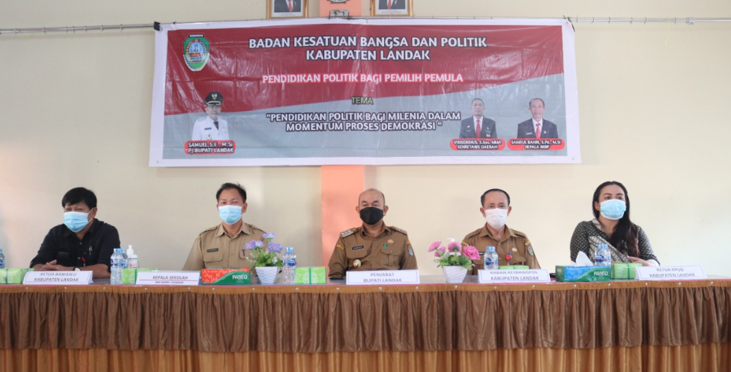 Kesbangpol Landak Gelar Kegiatan Pendidikan Politik Bagi Pemilih Pemula