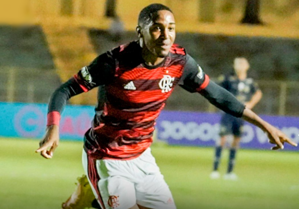 Com Direito A Golaço De Lorran Flamengo Vence Na Copinha E Assume