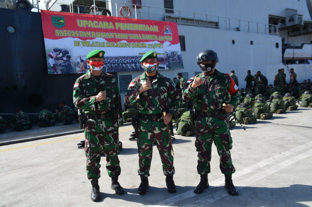 Izak Pangemanan Terima Kedatangan 500 Personel Satgas Pamrahwan Yonif