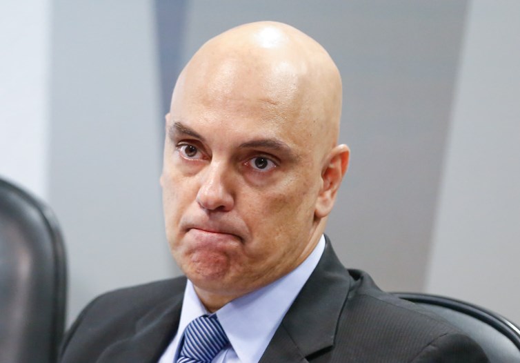 Urgente Alexandre De Moraes é Chamado De “bandido Comunista E