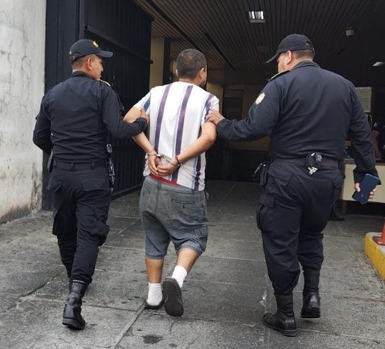 Policía Nacional Civil De Guatemala Capturados Por Robo Agravado Y