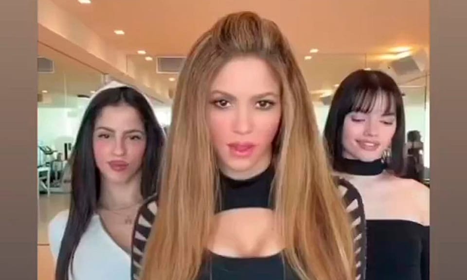 Picoteando El Espectaculo Arriba El Merengue Shakira “las Mujeres