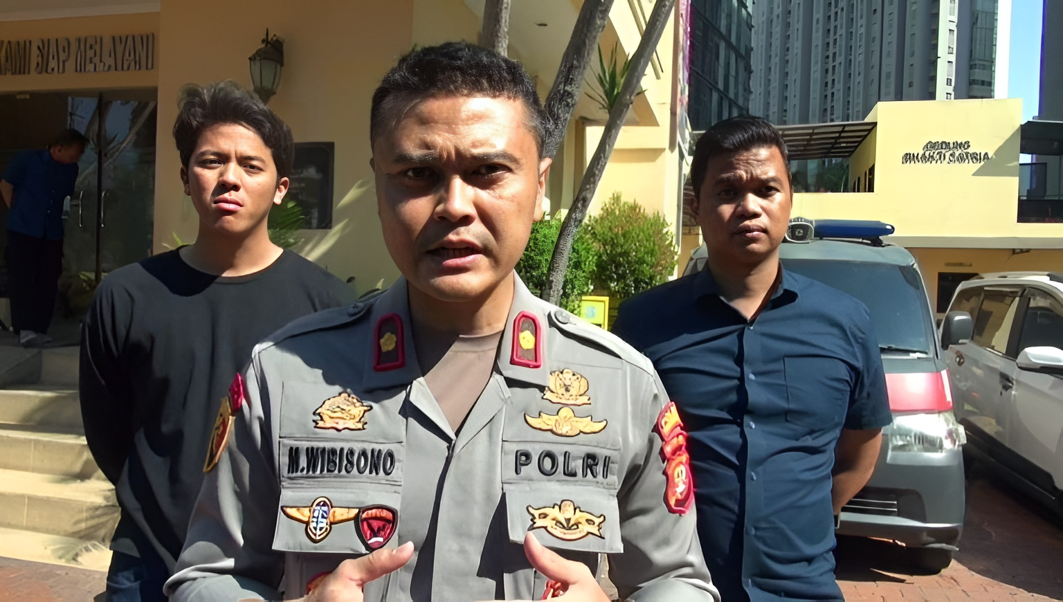 Kasus Pembunuhan Di Lobby Central Park Mall Pelaku Dan Korban Didiuga