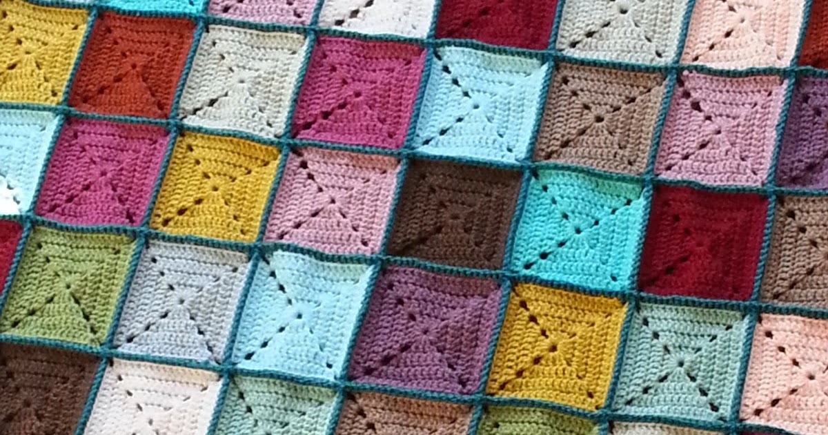 Knitknatknotuk Vintage Solid Granny Squares Blanket Throw Done