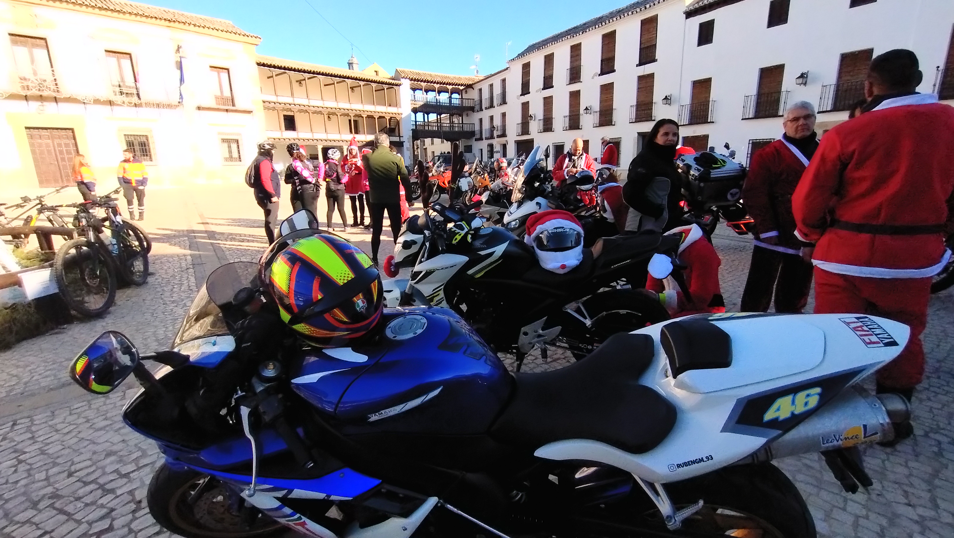 Todo Tembleque Ii Papanoelada Motera A Su Paso Por Tembleque