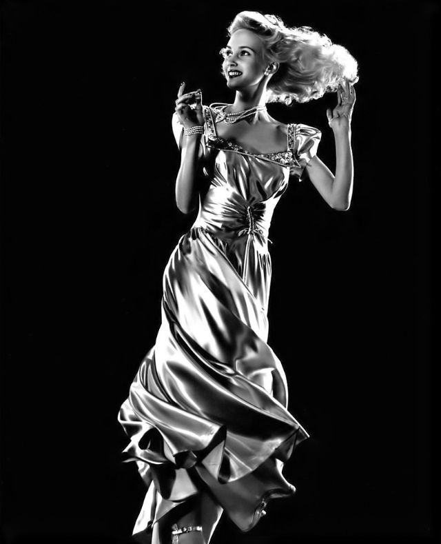 Stunning Portrait Photography By Gjon Mili In The 1940s And 50s