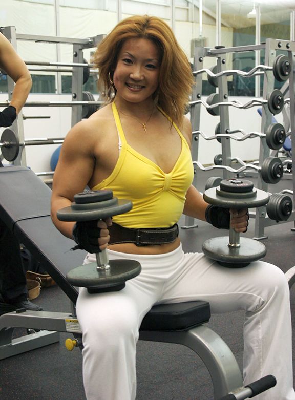 Female Fitness And Bodybuilding Beauties Xin Li Cao Asian Fitness Models