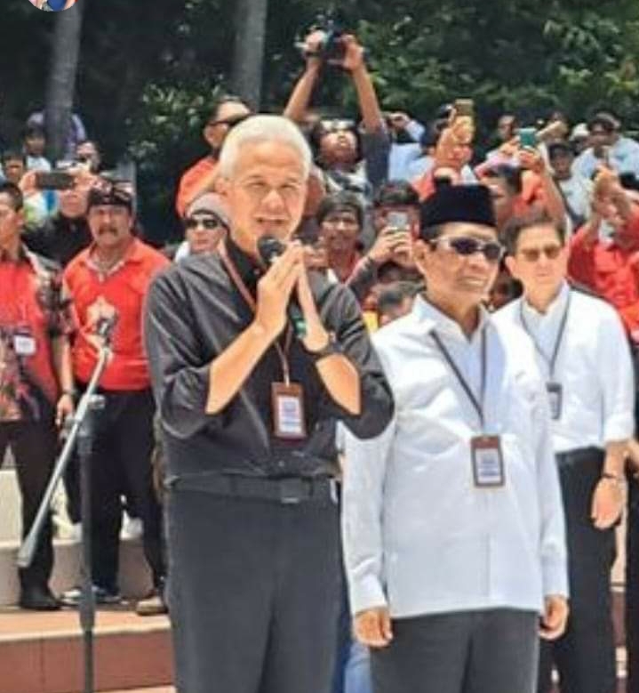 Maju Pilpres 2024 Pasangan Ganjar Mahfud Resmi Mendaftar Ke Kpu