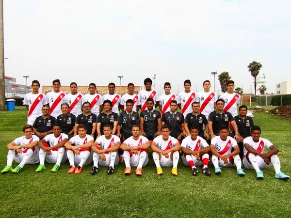 Calle Deportiva El Plantel Completo De La Selección Peruana Sub 20