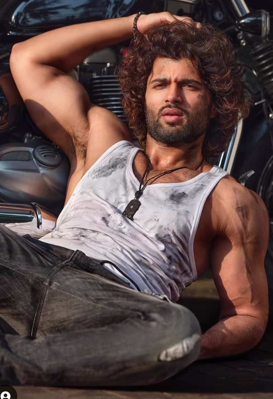 Shirtless Bollywood Men Vijay Deverakonda Reminder Still Hot As Fk