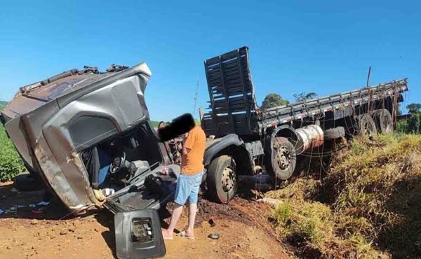 Mulher Fica Ferida Em Acidente Na Pr 466 Em Manoel Ribas