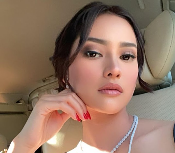 Profil Dan Biodata Devina Kirana Lengkap Agama Umur Pacar Dan Ig Hot