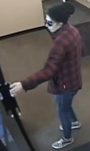 Uptown Update Clark Street Bank Robbed Thursday Fbi Seeks Help