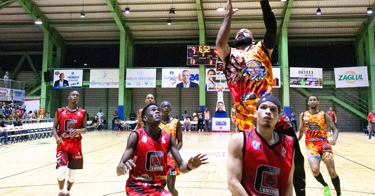 Clubes Savica Y Antonio Guzmán Vencen En Inicio Semifinal Basket