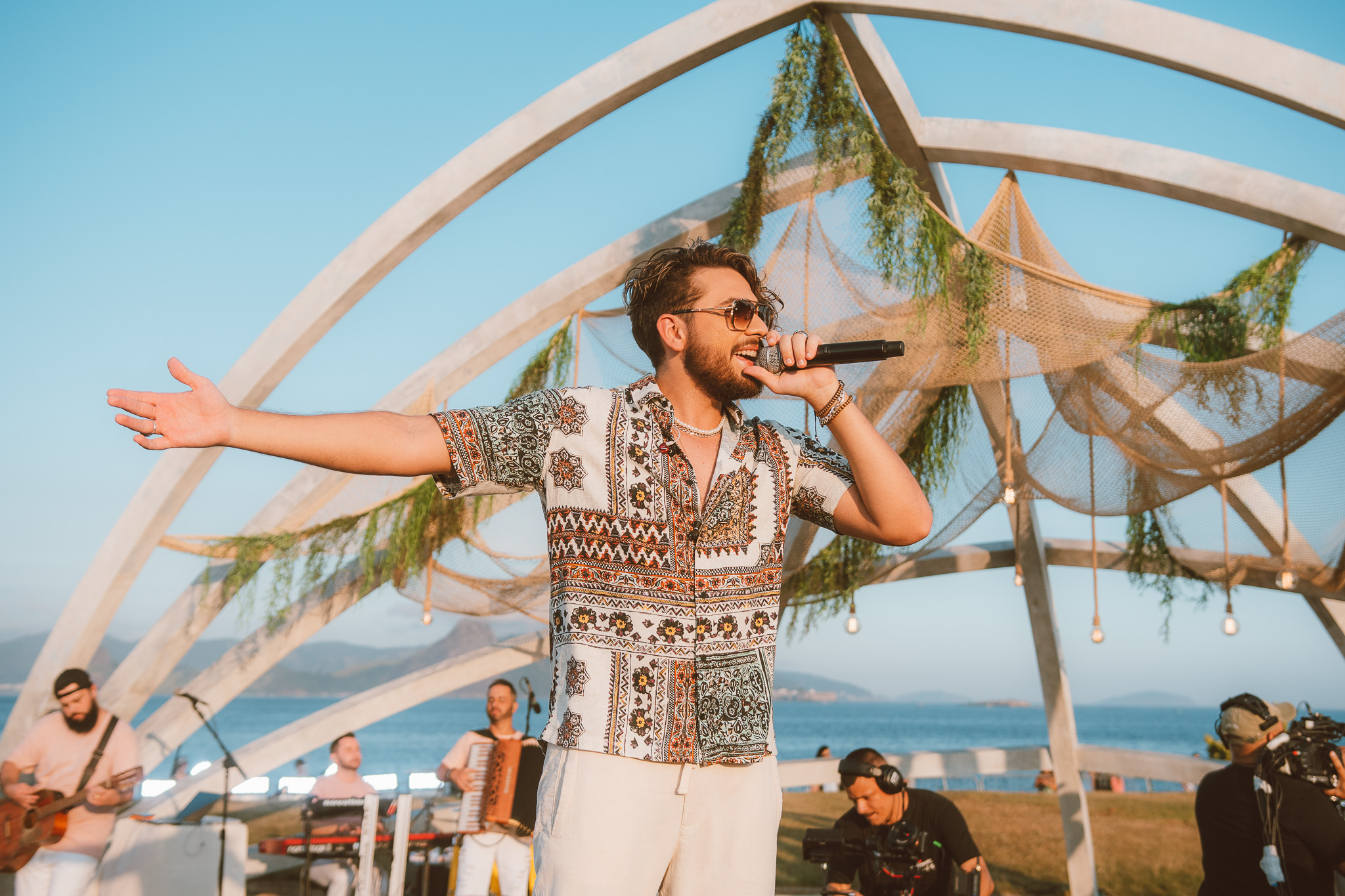 Gustavo Mioto Lança O Ep Pé Na Areia Rio De Janeiro Felipe Hart