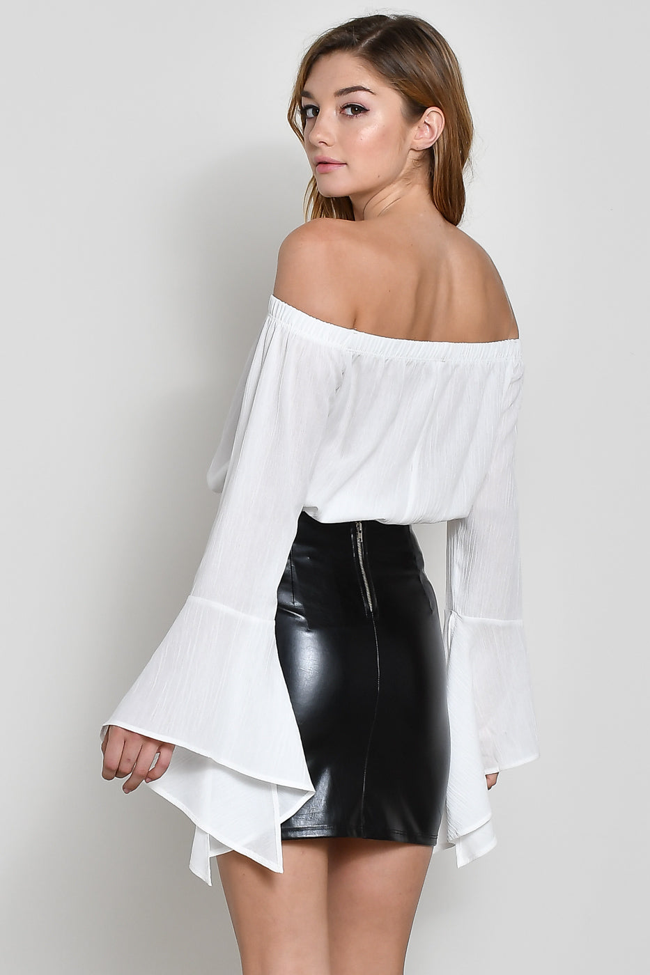 Elegant White Off Shoulder Bell Sleeve Top Edite Mode