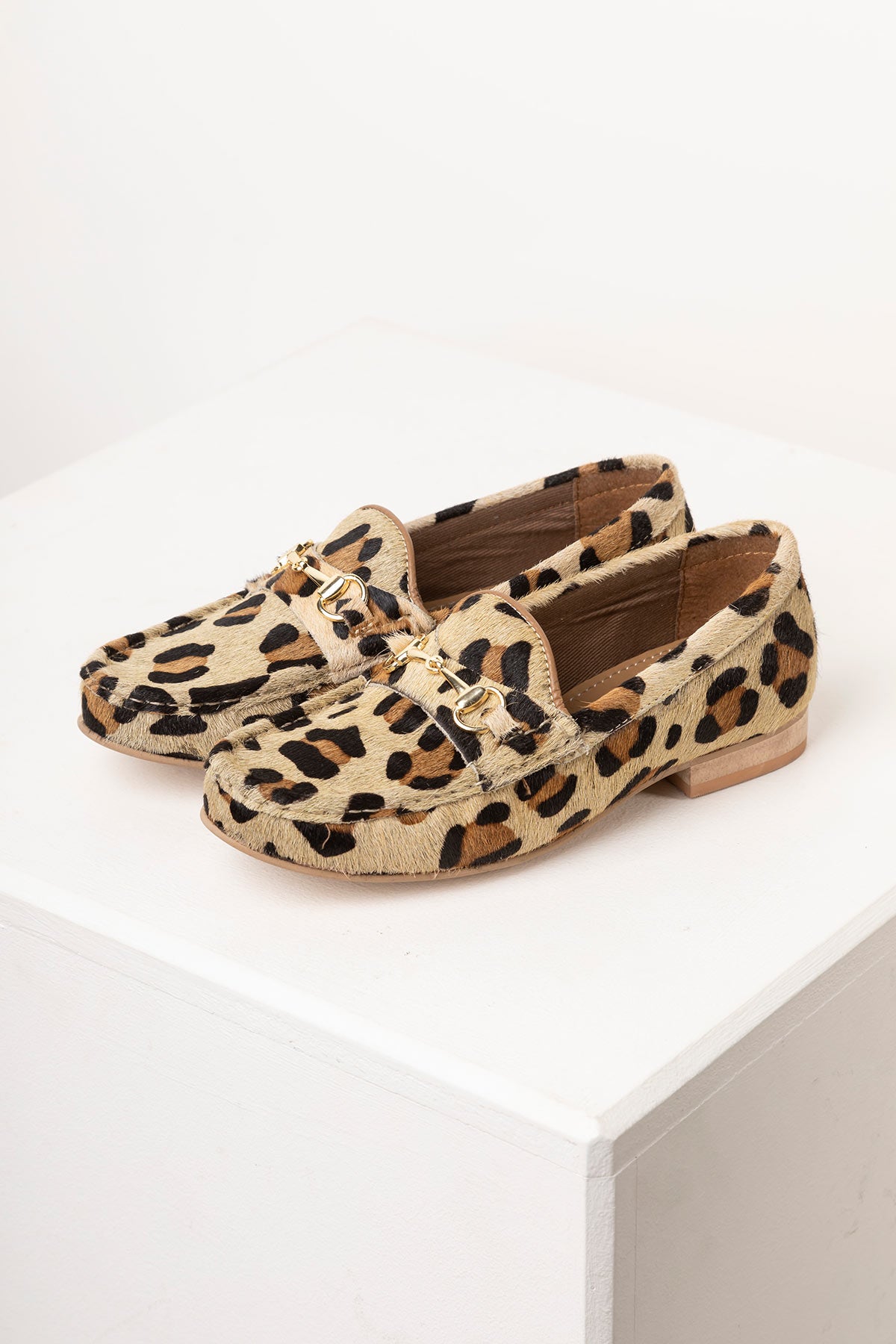 Margaret Mitchell Legitim Wärme Leoparden Loafer Bis Morgen Lohn Transistor