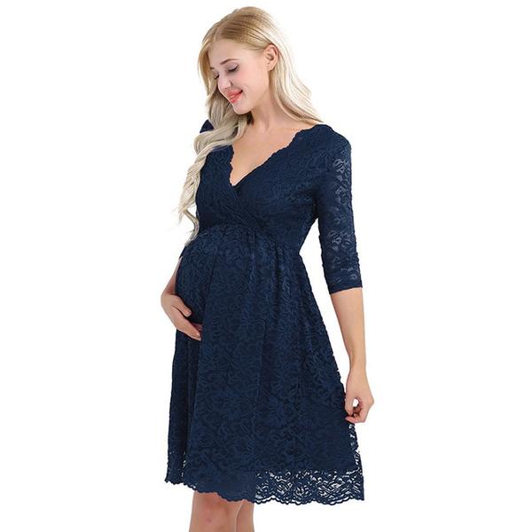 Maternity Cocktail Dresses For Those Special Evenings