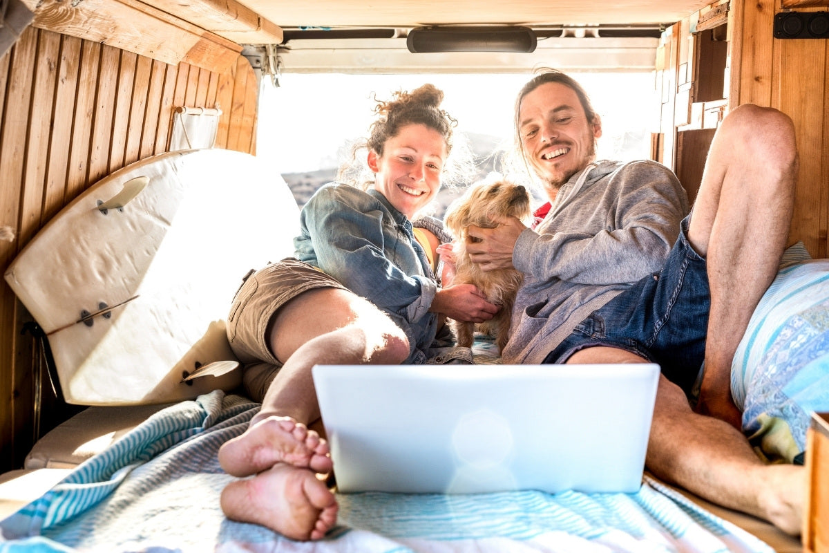 The Pros And Cons Of Being A Digital Nomad Blog Nomad Internet