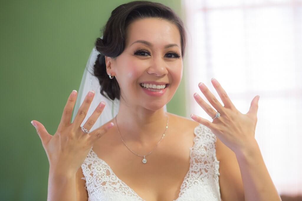 Bride Getting Ready Tips For Fantastic Bridal Images Pretty Presets