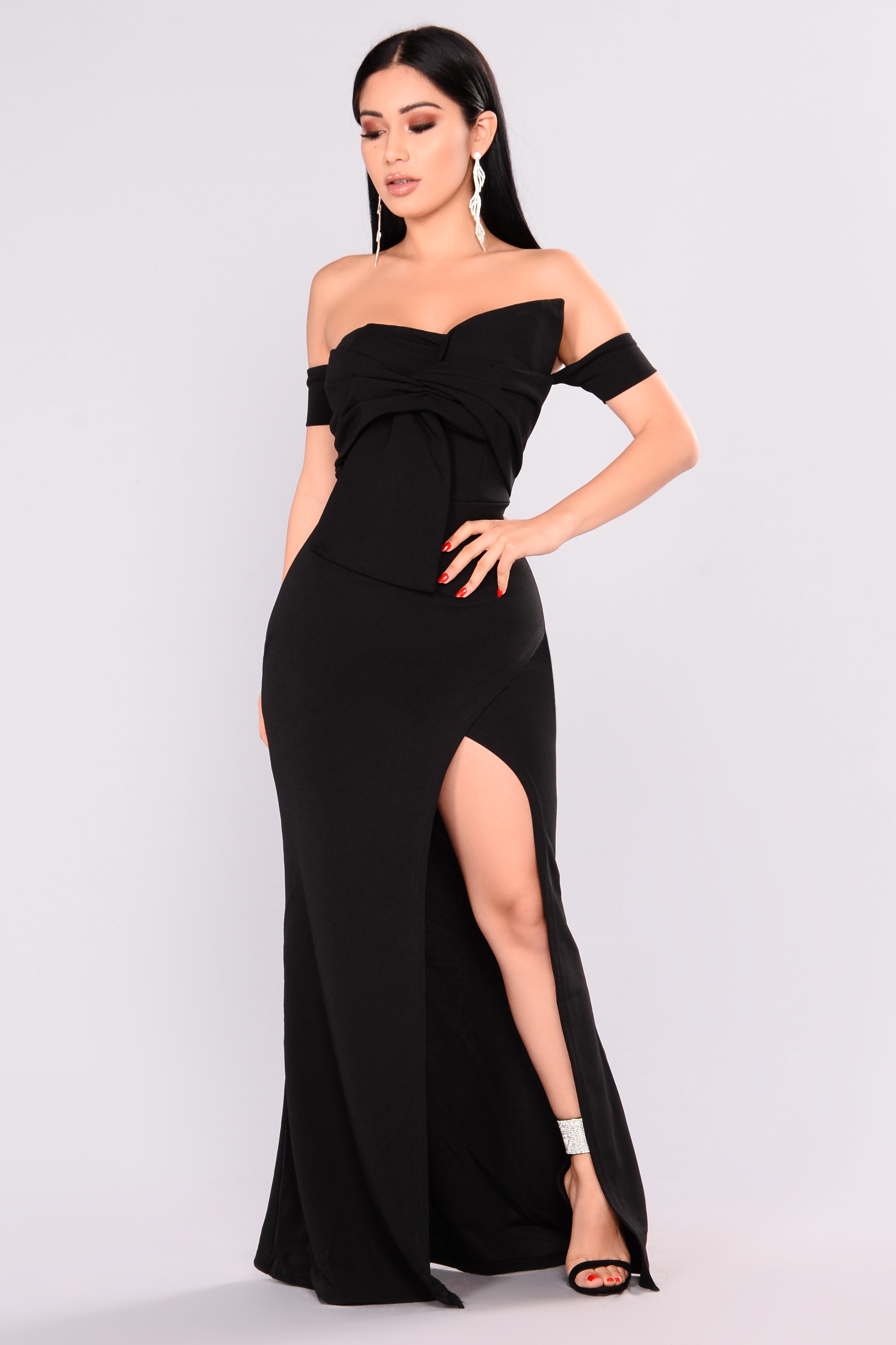 ️best Hairstyle With Off Shoulder Dress Free Download