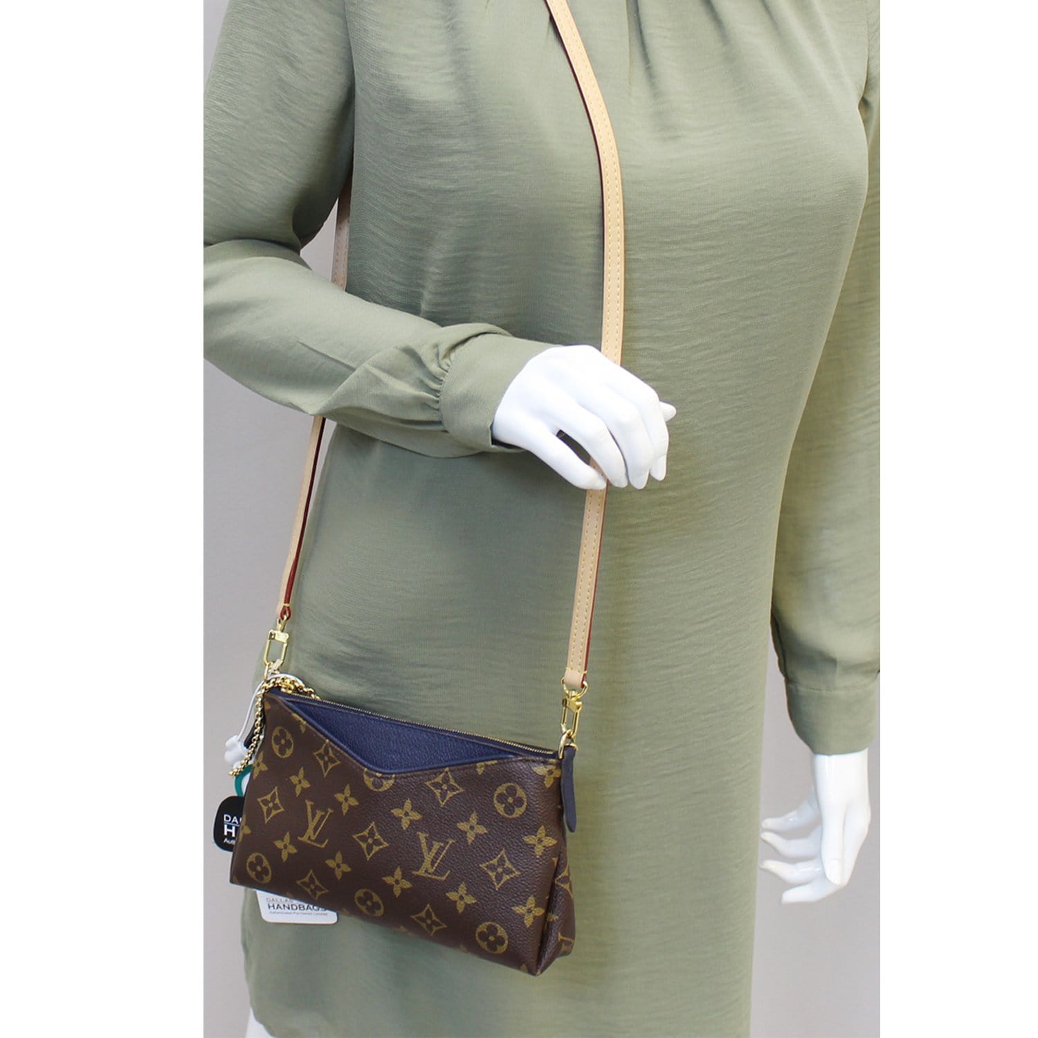 Louis Vuitton Pallas Clutch Monogram Canvas Crossbody Bag Us