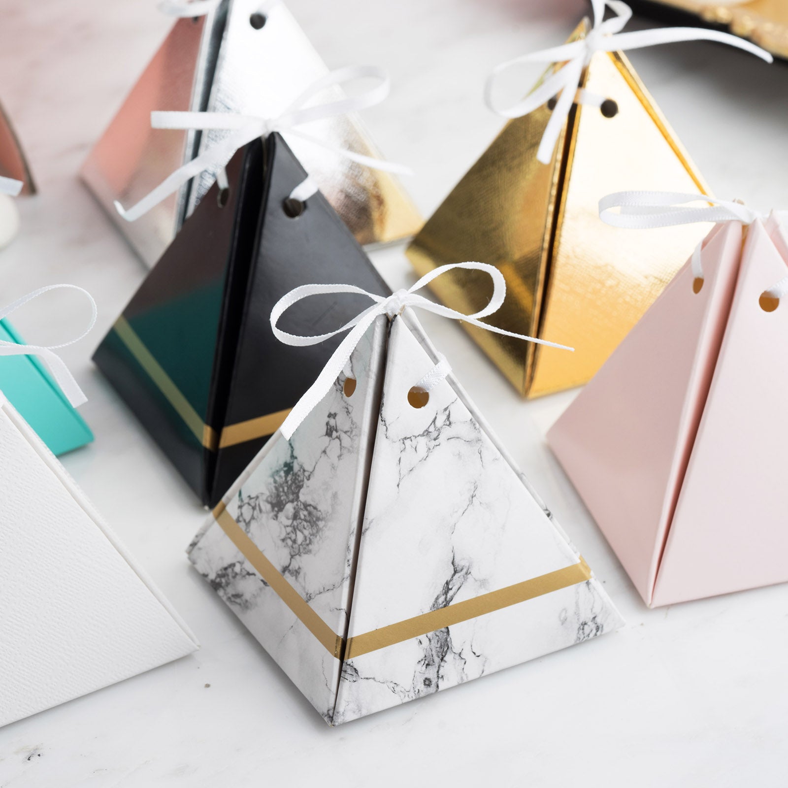 Favor Boxes Pyramid Favor Boxes With Satin Ribbons Tablecloths